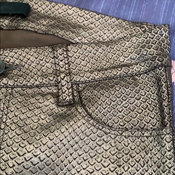 Genetic Denim | Jeans | Faux Snake Skin Textured Skinny Pants | Poshmark